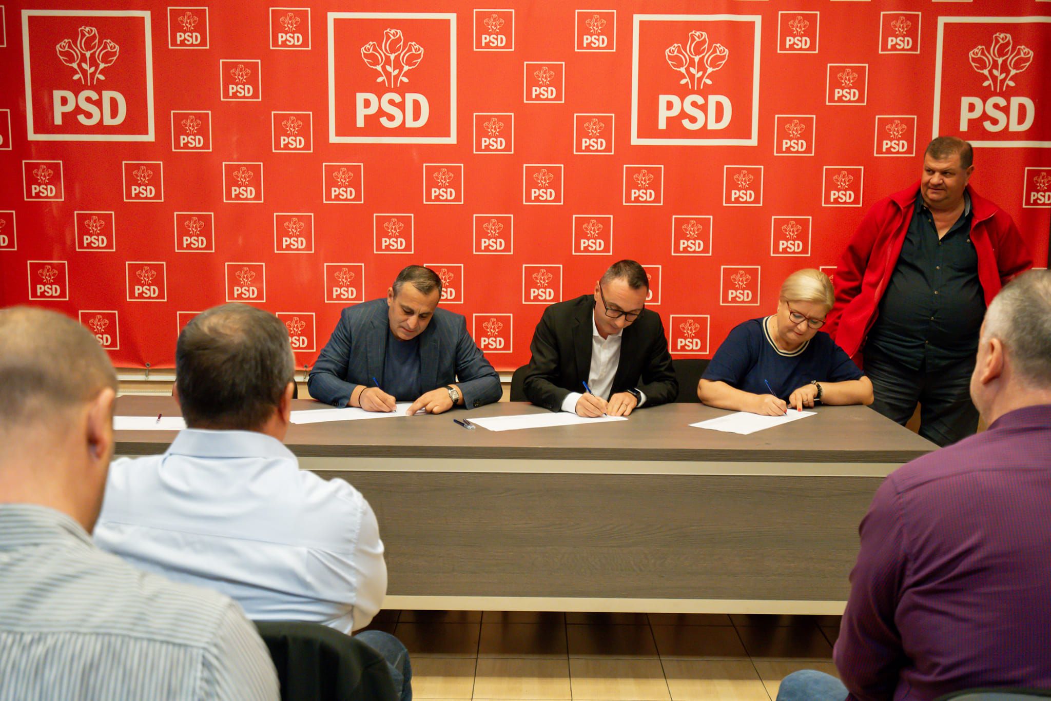 Marcel Ciolacu, susținut de PSD Olt pentru președinția României: Strângere de semnături în ...